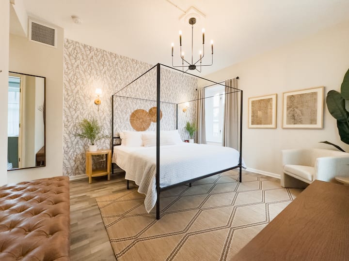 Hotel Lanesboro - Room 1 - Lanesboro, MN