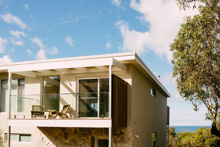 Spectacular Ocean Views - Walk To The Beach - Great Ocean Road
