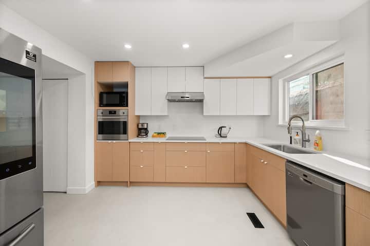 Short Stay - Pet Friendly House - New Westminster