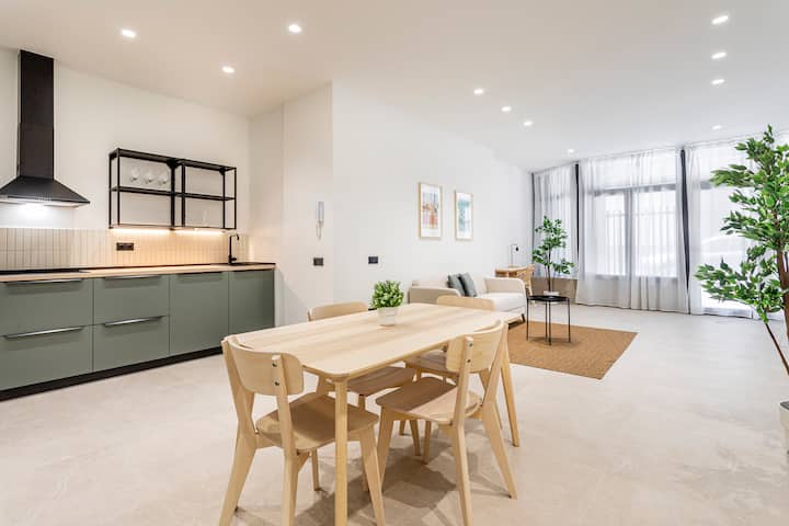Stylish 2 Bedroom & 2 Bathroom With Patio Dg14i - スペイン バレンシア