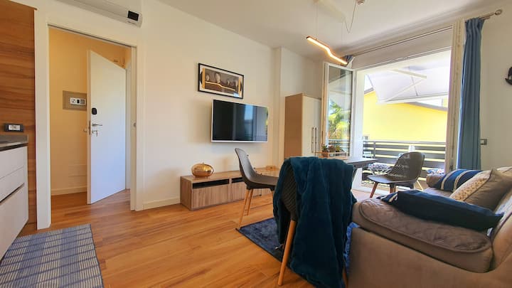 Charming Venetian Retreat With Private Parking - Mestre