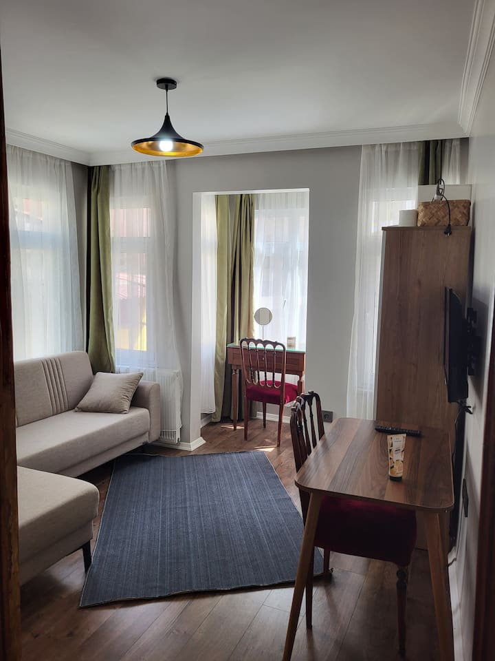 Taksim'de Daire -1 - Beyoğlu