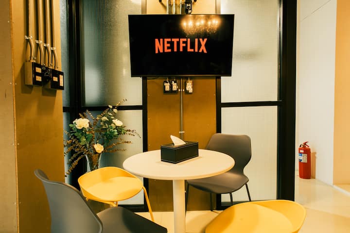 3br./2fl/max 8 Ppl/2 Mins Skytrain&piertaksin Stn. - Bangkok