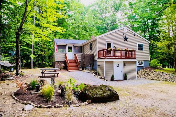 Pvt Beach~kayaks~patio~lake Kanasatka - Lake Winnipesaukee, NH