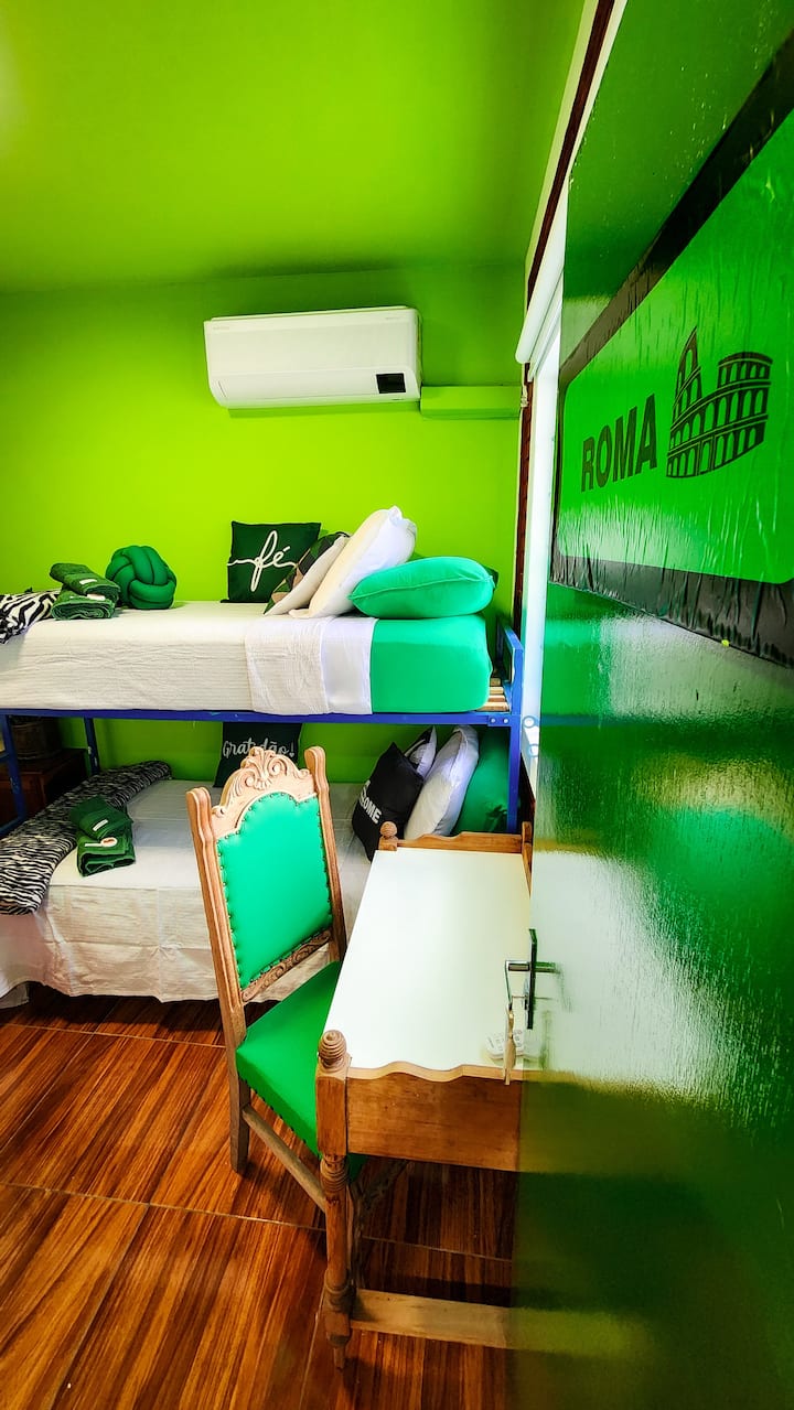 Quarto Roma • Casa Charmosa • Viagem Criativa! - Marília