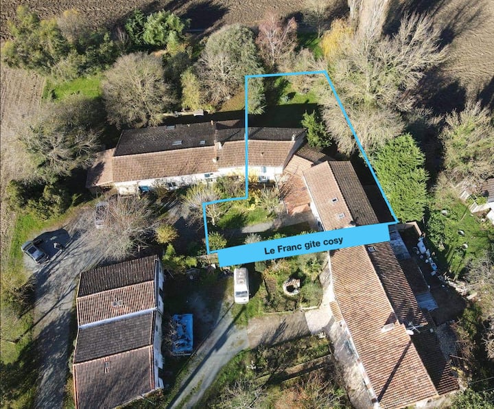Le Franc Ensemble De 2 Gites Qui En Font Un Grand - Rochefort, France