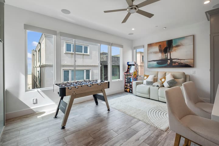 Modern Coastal Retreat | Near Beach | Socal Escape - Long Beach, CA