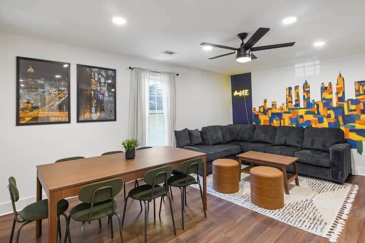 Mins 2 Mercedesbenz/football/gwcc/gsu/gt - Atlanta