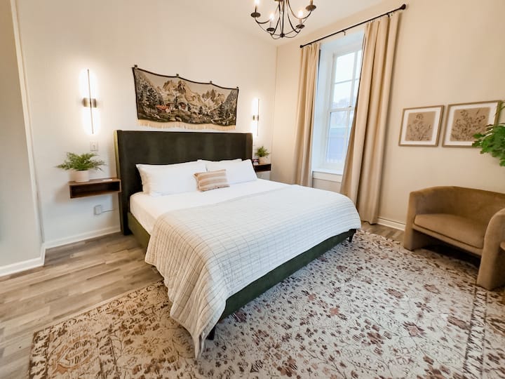 Hotel Lanesboro - Room 7 - Lanesboro, MN