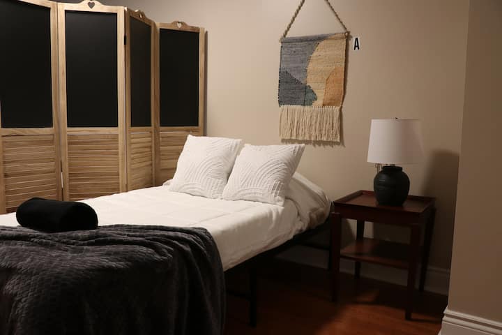 Airport Hostel Private Room - 密西沙加