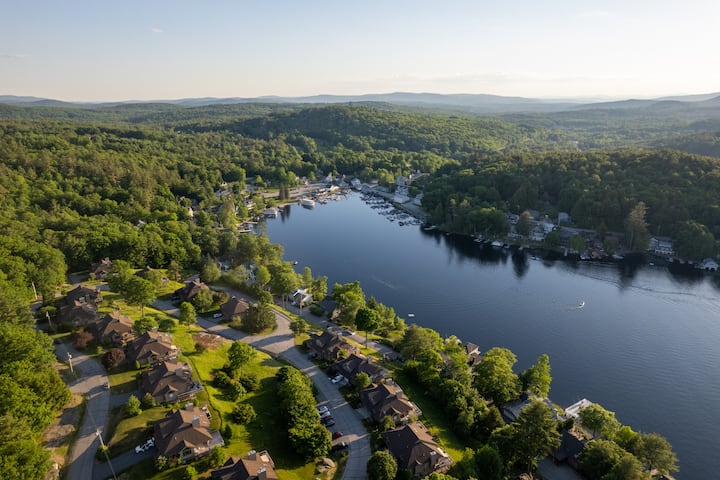 Modern Lakefront Home, Walk To Sunapee Harbor - New London, NH