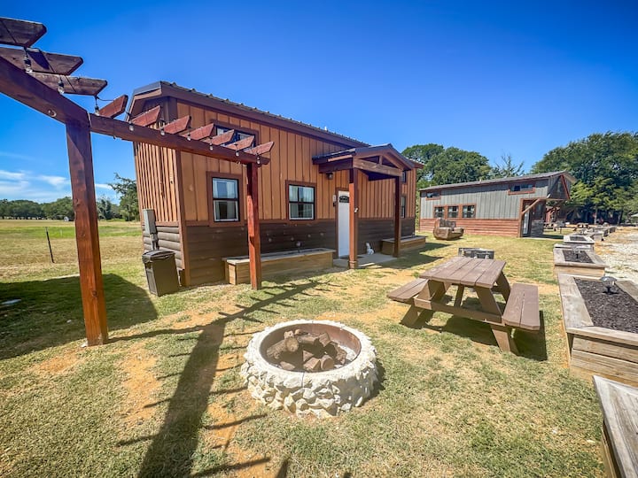 Tiny Home 08: The Cottage - Pottsboro, TX