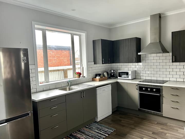 Tidy Bayside Oasis - Timaru