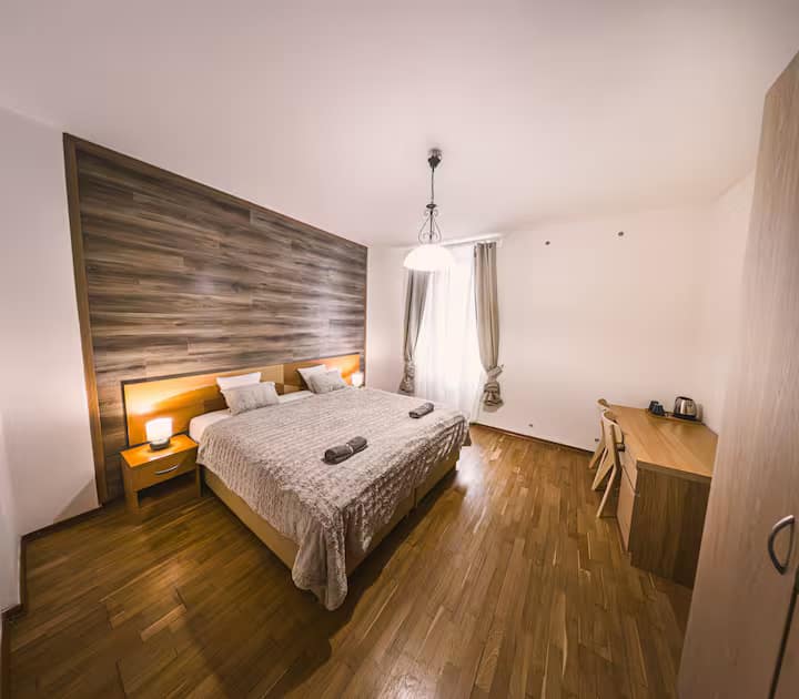 Private Room In The City Center! [38c] - Prague