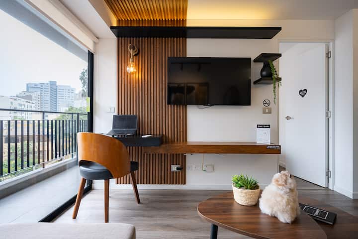 San Isidro Elegant Executive+balcony With View +Ac - Lima