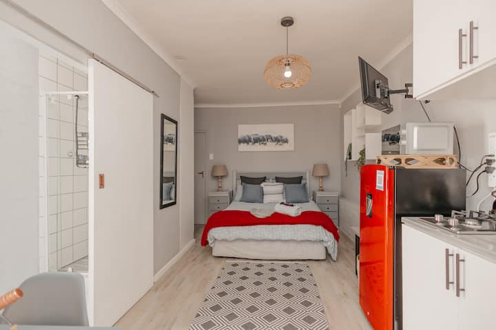 Charming Garden Cottage For Two - Western Cape