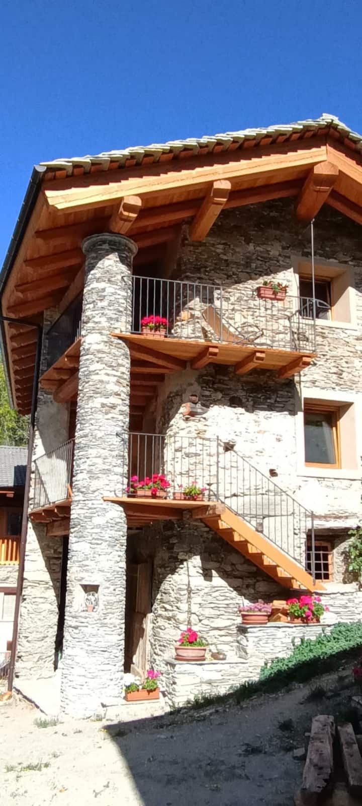 Appartamento In Valle Maira Luzart Di Sotto - Sampeyre