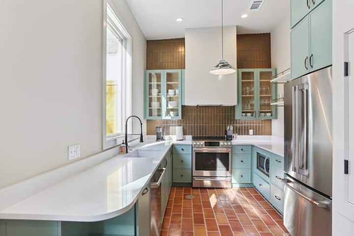 The Augustin  | |  5bd+5ba  Private Pool + Garage - New Orleans, LA