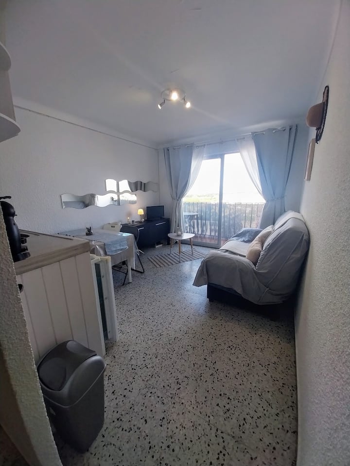 Petit Studio Cosy Idéal Couple - Empuriabrava