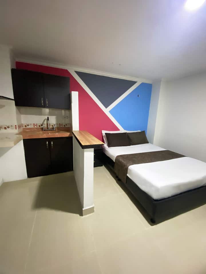 Estadía Céntrica Con Todo Lo Necesario - Medellín, Colombia