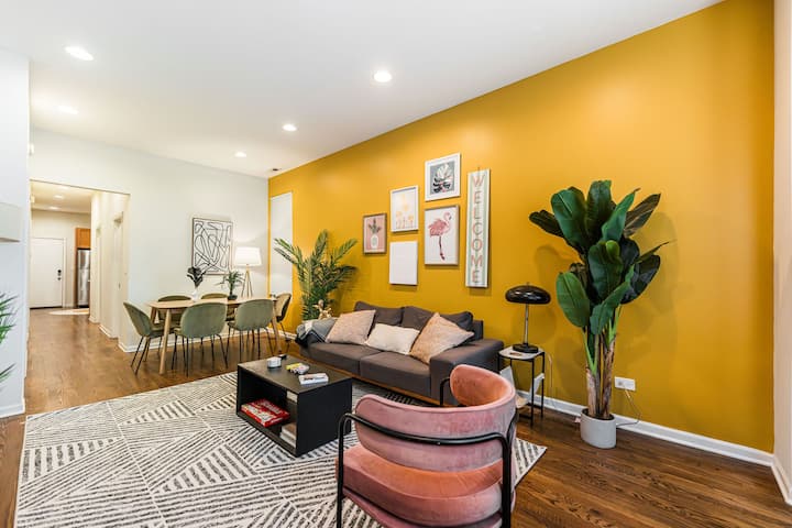 Vibrant 3br Flamingo Paradise | Heart Of Lakeview! - Logan Square - Chicago