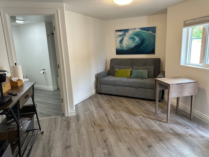 Private Entrance Suite Centrally Located In Town#2 - Seward, AK
