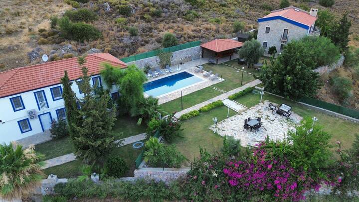 Eski Datça'da Kiralık 2+1 Balkonlu Aile Suiti - Datça