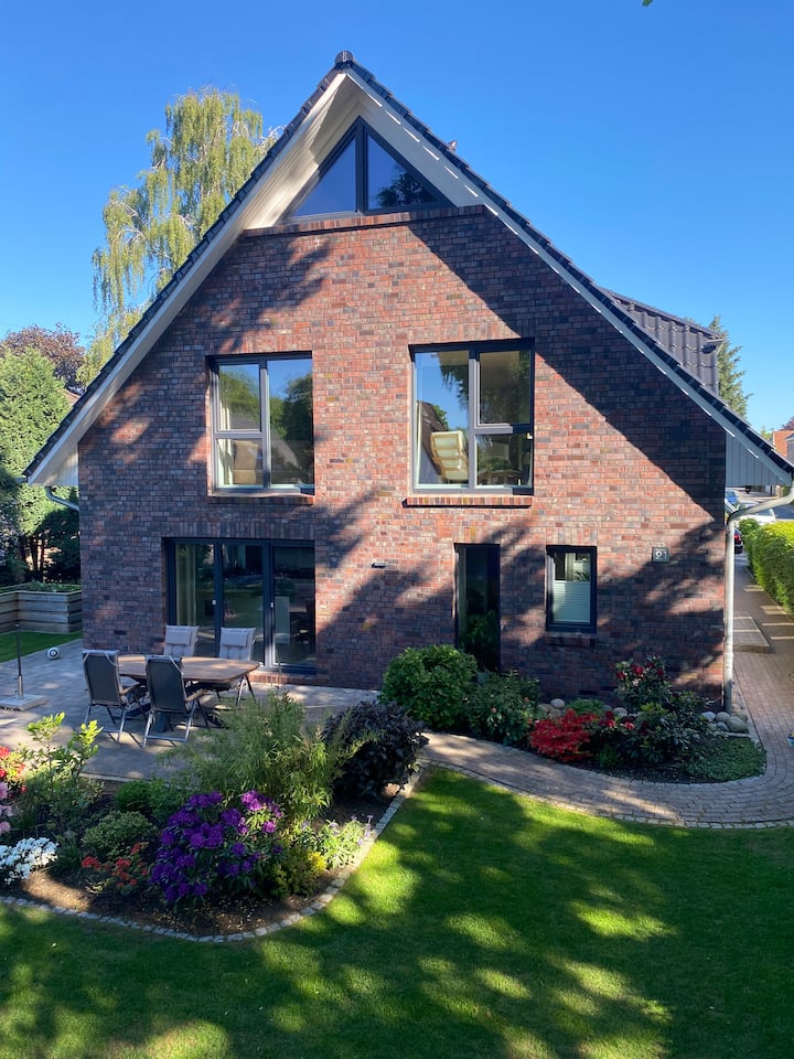 1 Zimmer Im Haus In Hamburg Bramfeld - Hamburg