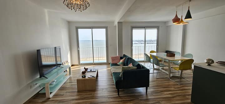 Royan - Sur La Plage - Appart - T4 De 80m² - Plage de Meschers-sur-Girond