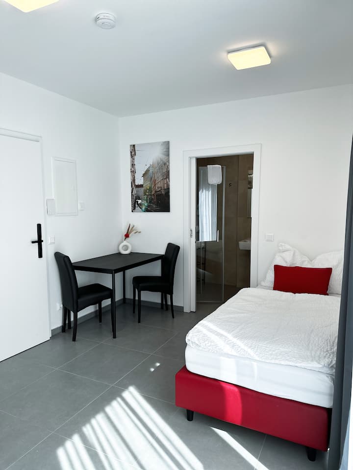 Grazora - Budget Zweibett 6 - Graz
