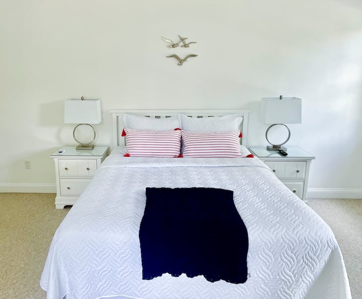 Spacious Room In Yarmouth With Irish Hospitality - Dennis, MA