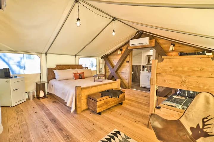 Safari Tent Glamping King + Bunk - No Pets - Camp Verde, AZ