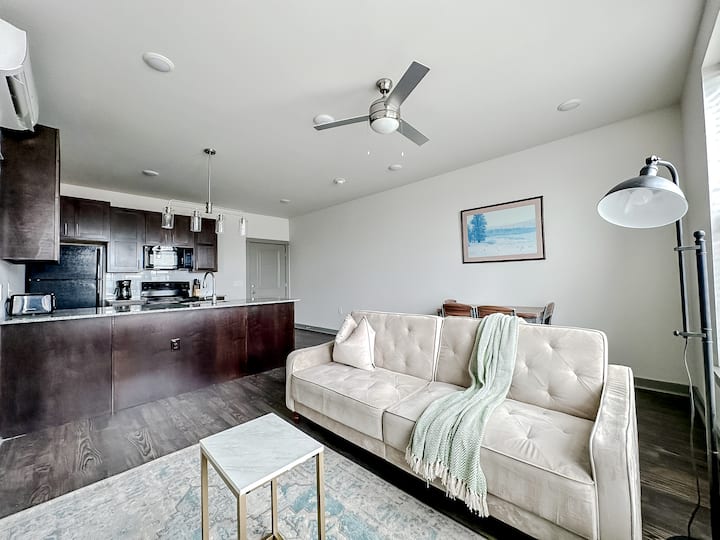 Sleepover | Alluring 1bd/1ba + Gym - Little Rock - North Little Rock, AR