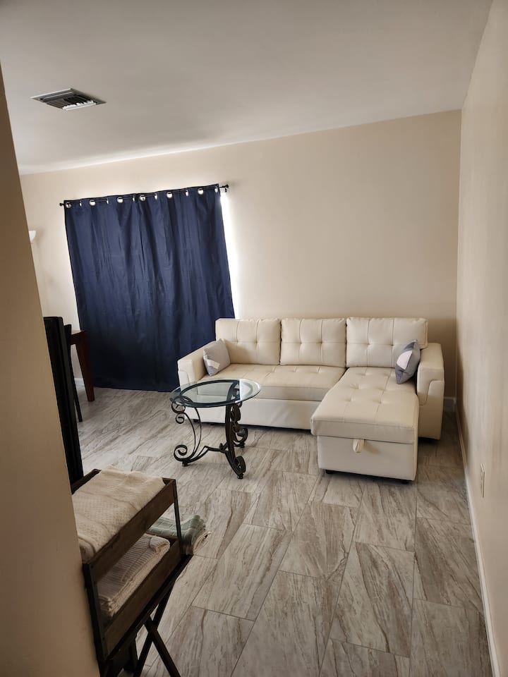 Guest Suite In Heart Of Naples - Naples, FL