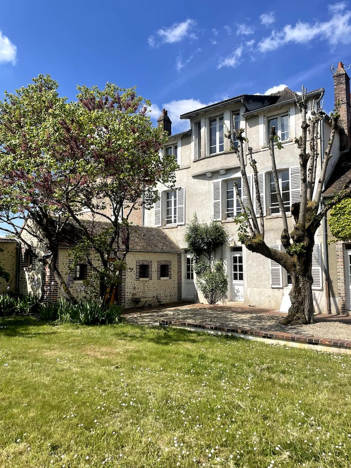 Maison De Famille Années 30 - Joigny