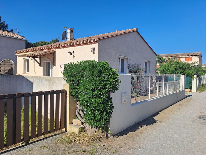 Charming 3 Bed Bungalow, Sleeps Up To 6 - Sainte-Marie