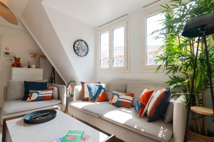 1 Min-> Opera +A/c | Authentic Parisian Experience - Paris