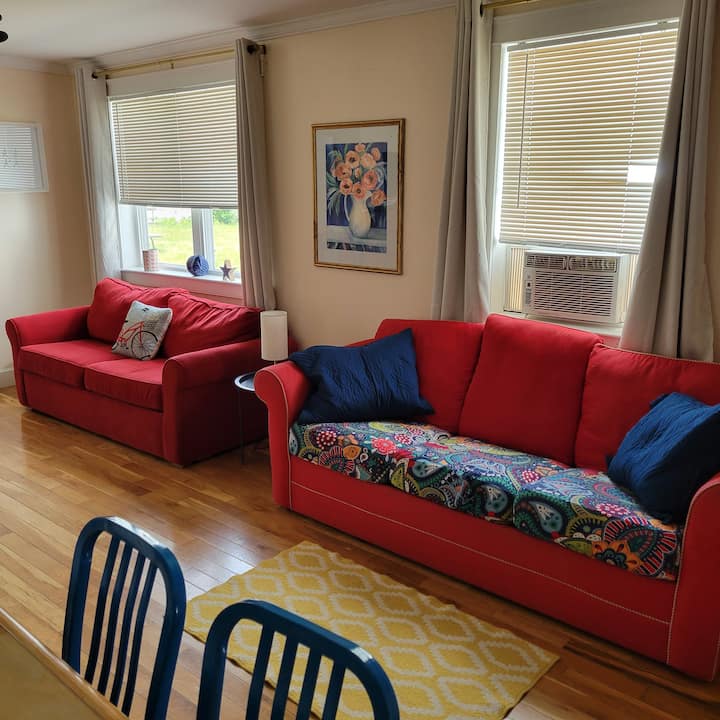 By The Sea - Sleeps 11! Walk To Beach - Old Orchard Beach, ME