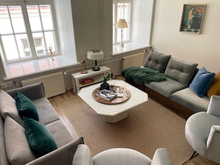 3 Bdr 150sqm Home Next To Main Old Town Square - Tallinn