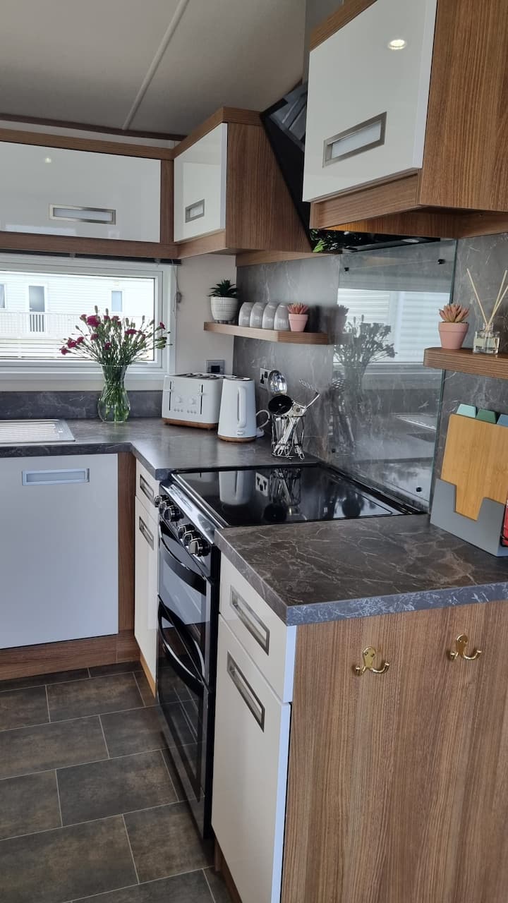 Cosy Seaside Lodge Nr New Forest 2 Bed - Mudeford
