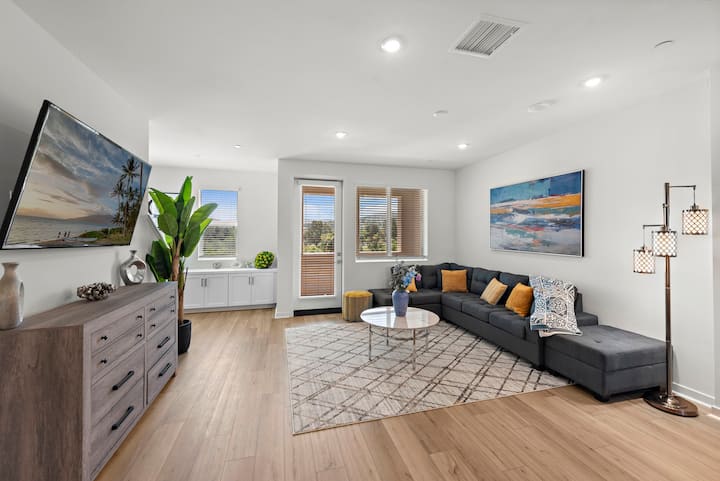 Escape To Serenity 4 Bedroom Beaut Mins From Beach - San Clemente, CA