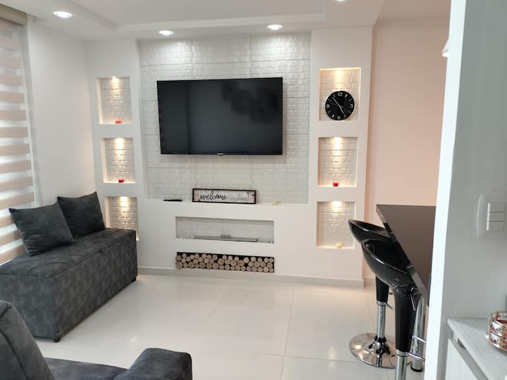 Elegante Apartamento Cerca Del Aeropuerto Bogotá - Bogota