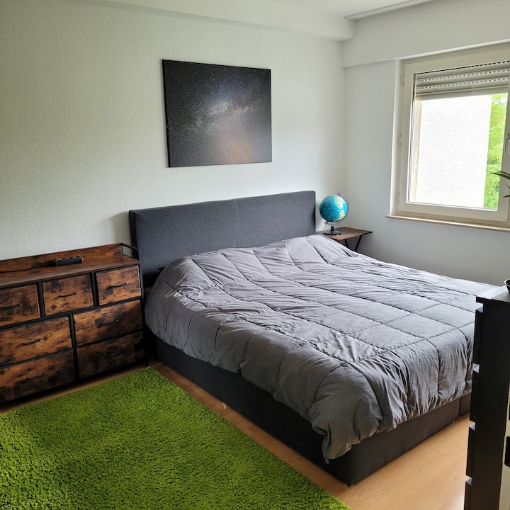 Spacious Bedroom - 5mins From Trade Fair - Colonia