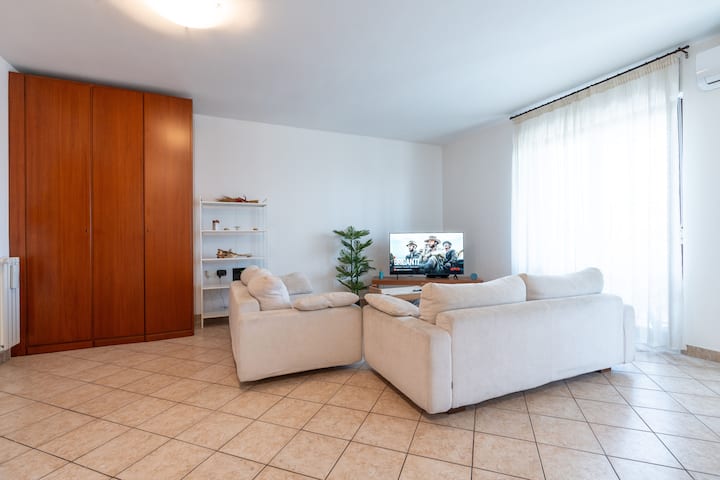 Tor Vergata Big Living Apartment - Frascati