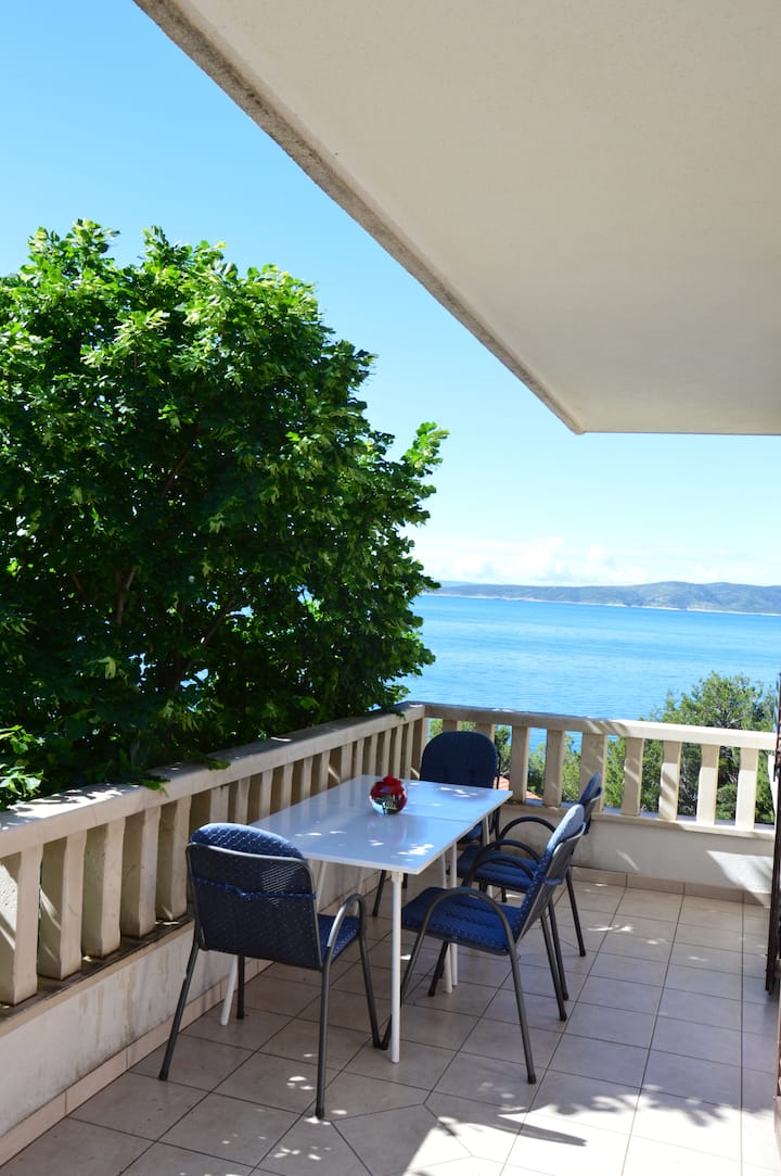 Apartman A4+1 Na Prvom Katu - Brela