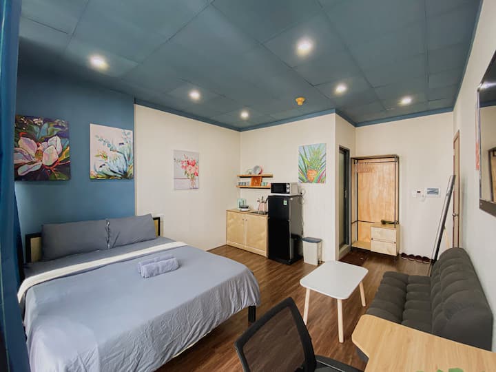 7 Mins To Airport | Apartment W Kitchen & Laundry