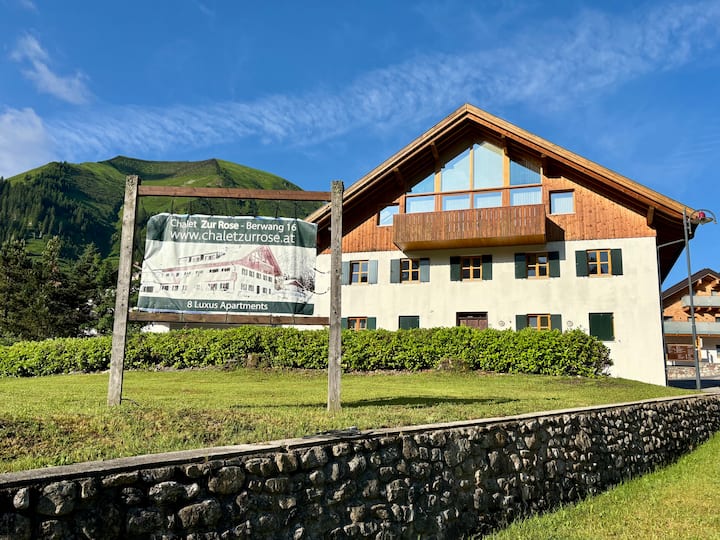 Appartement Enzian In Chalet Zur Rose - Berwang
