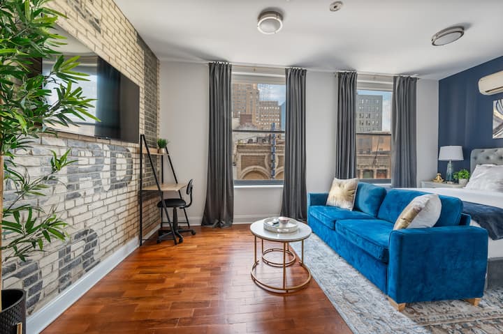 Spacious Studio-near Penn - Newark, NJ