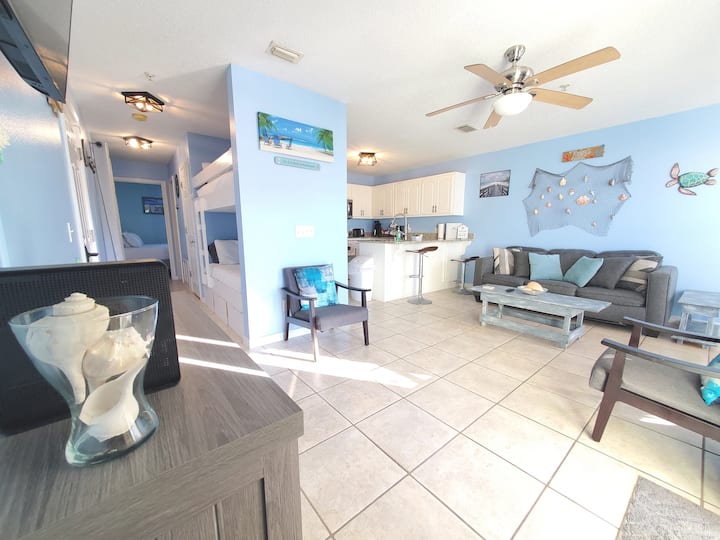 Beach Gear Included - Walk To Beach - Sunset Views - Navarre, FL