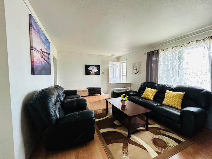 Spacious Room, 5 Min. From Wem - Edmonton